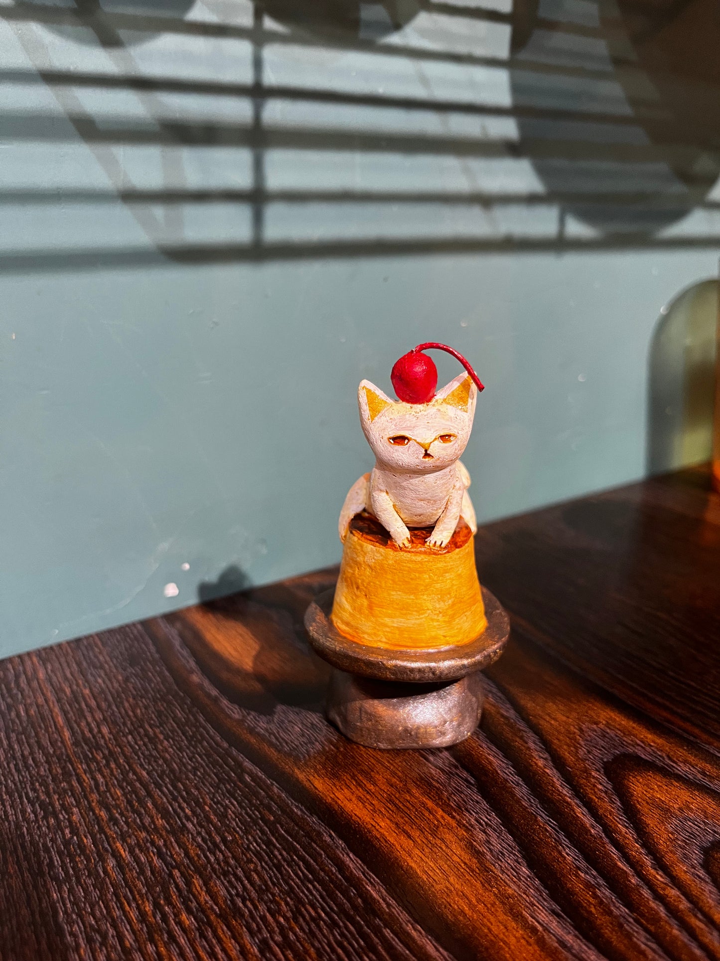 White Cat Cherry Pudding Doll – Koya Studio